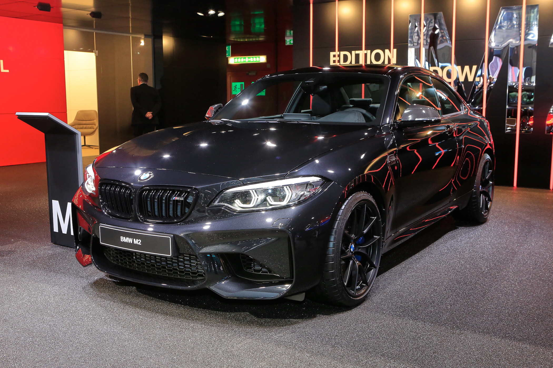 Geneva 2018: BMW M2 Black Shadow Edition